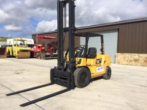 CATERPILLAR V330B (16.5 TON) Diesel Forklift | Tech Nuggets